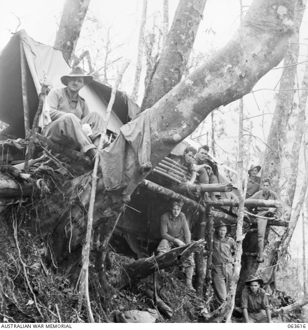 SHAGGY RIDGE, NEW GUINEA. 1944-01-20. MEMBERS OF THE MORTAR DETACHMENT ...