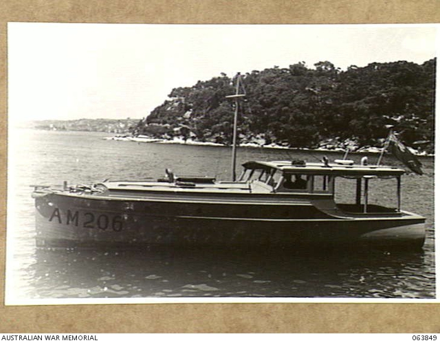 SYDNEY, NSW. 1944-01-27. AM 206 "PINTO PETE" A MOTOR BOAT OF THE WATER ...