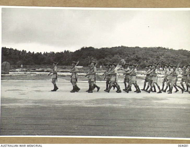 KATUKURUNDA AERODROME, CEYLON. 1942-06. TROOPS OF THE 6TH DIVISION ...