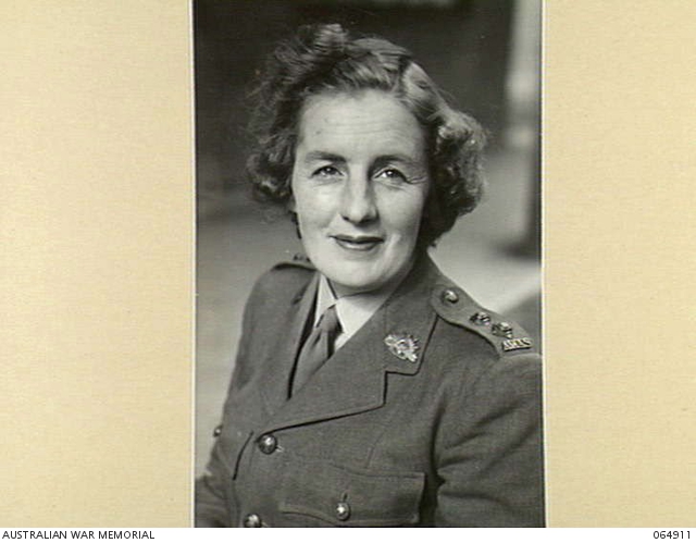 MELBOURNE, VICTORIA, AUSTRALIA. 1944-03-14. VF345114 LIEUTENANT D ...