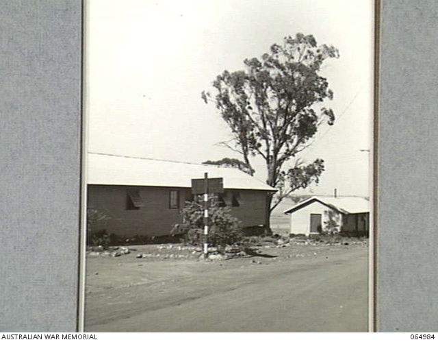 TATURA, VICTORIA. AUSTRALIA. 1943. GUARD HUTS AT THE TATURA INTERNMENT ...
