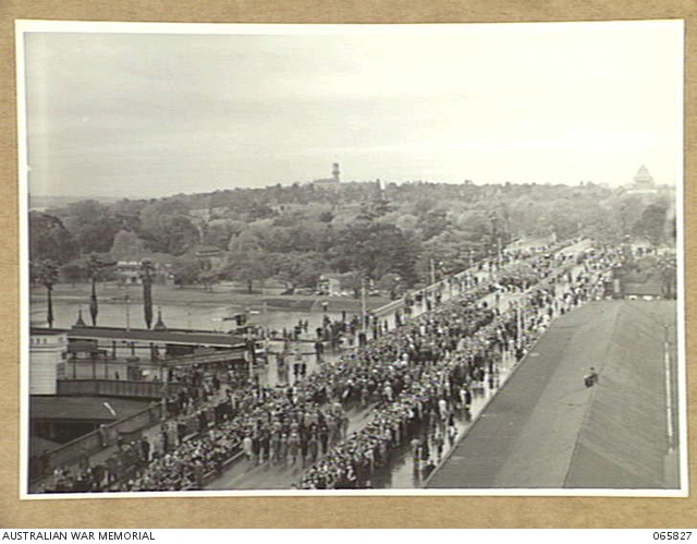 MELBOURNE, VIC. 1944-04-25. RETURNED SERVICEMEN OF WORLD WAR I AND ...