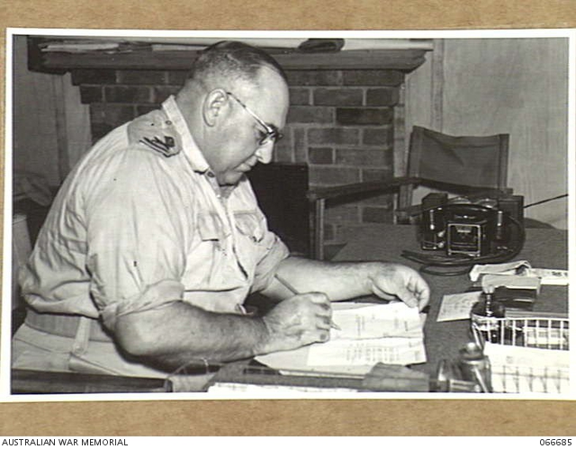 RAVENSHOE, QUEENSLAND, AUSTRALIA. 1944-05-30. NX7 MAJOR GENERAL G.F ...
