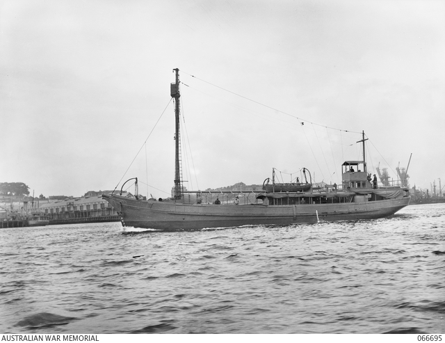 SYDNEY, NEW SOUTH WALES, AUSTRALIA. 1944-05-18. AN IDENTIFICATION ...