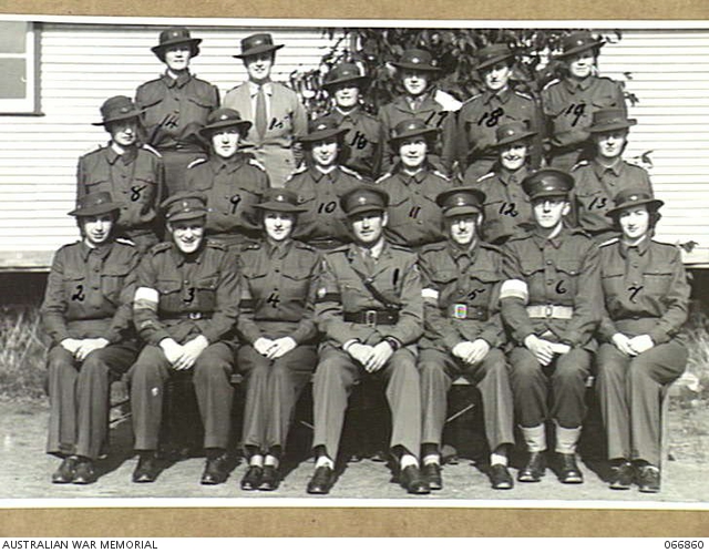 BALCOMBE, VIC. 1944-06-16. THE CHIEF INSTRUCTOR AND MEMBERS OF HIS ...