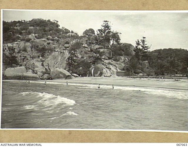 MAGNETIC ISLAND, QLD. 1944-06-23. SERVICE PERSONNEL OF THE ARCADIA REST ...