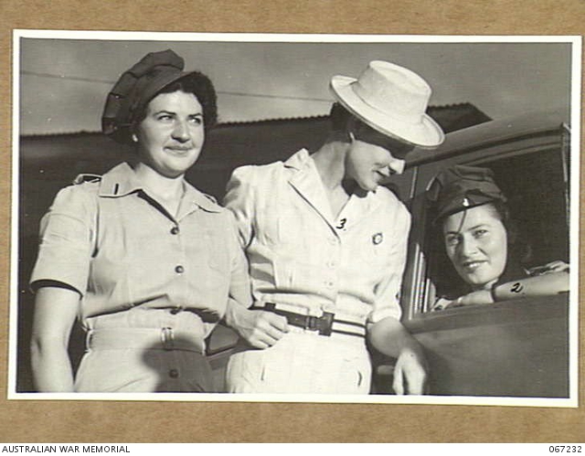TOLGA, QLD. 1944-07-10. DR. EDITH SUMMERSKILL, A MEMBER OF THE BRITISH ...