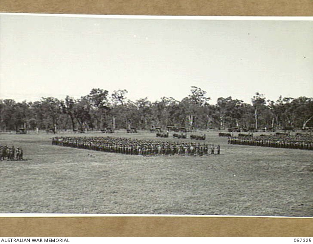 MOUNT GARNET, QUEENSLAND, AUSTRALIA. 1944-07-14. THE 9TH DIVISION LINED ...