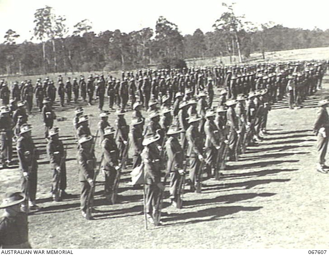 STRATHPINE, QUEENSLAND, AUSTRALIA. 1944-07-19. MEMBERS OF THE 2/25TH ...