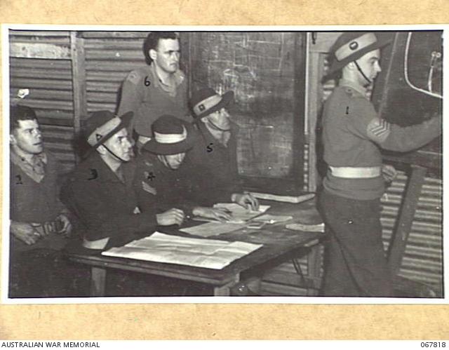 BALCOMBE, VICTORIA, AUSTRALIA. 1944-08-03. STUDENTS OF THE 1ST FIELD ...