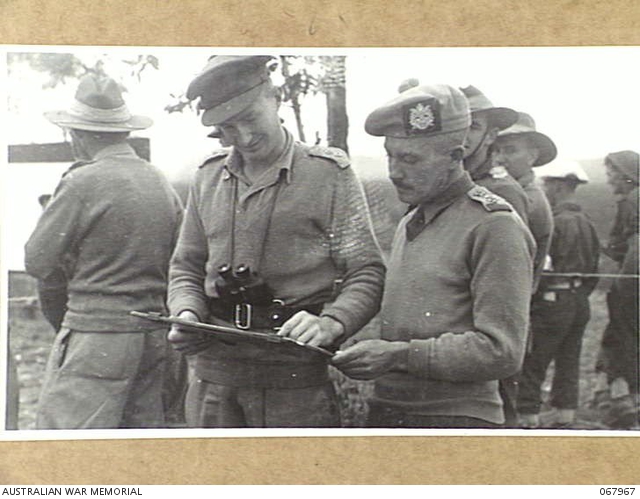 BIBOOHRA, QUEENSLAND, AUSTRALIA. 1944-07-21. CAPTAIN R. MURDOCK, OF THE ...