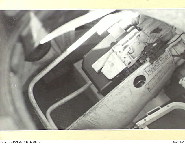 NORTH NERANG, QLD. 1944-06-11 TO 1944-07-18. VIEW THROUGH THE TURRET ...