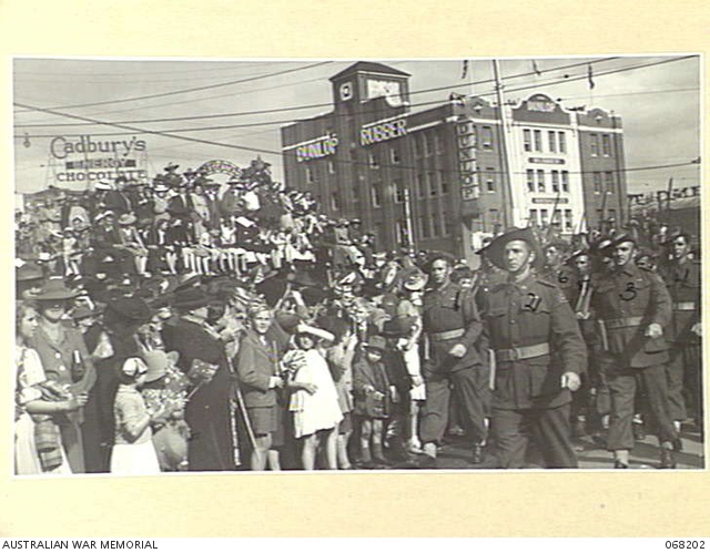 BRISBANE, QLD. 1944-08-08. PERSONNEL OF THE 2/1ST MACHINE GUN BATTALION ...