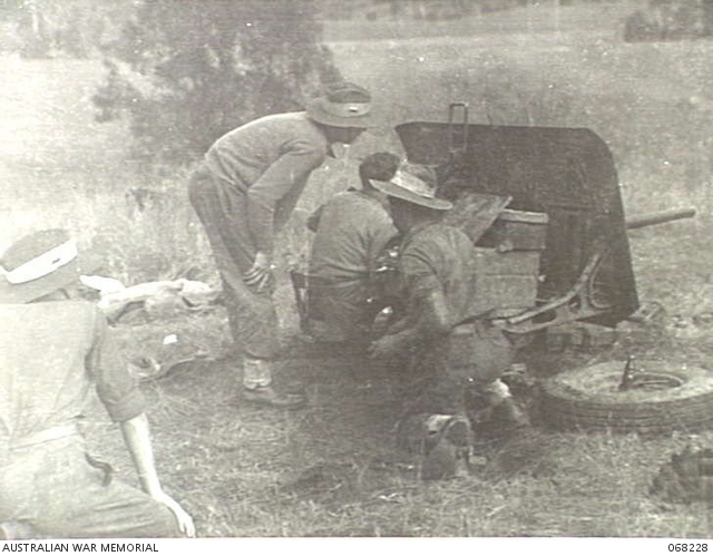 STRATHPINE, QLD. 1944-07-27. TROOPS OF NO. 4 PLATOON, HEADQUARTERS ...