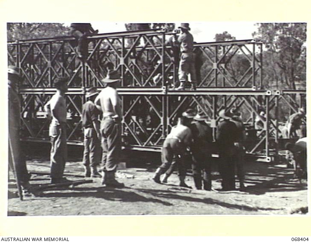 MILL STREAM, RAVENSHOE AREA, QUEENSLAND, AUSTRALIA. 1944-08-10. SAPPERS ...