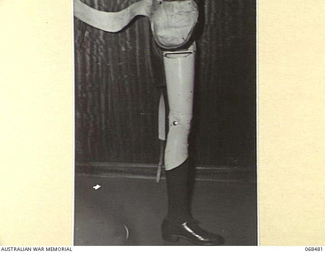 SYDNEY, NSW. 1944-08-17. AN ARTIFICIAL LEG MANUFACTURED BY THE ...