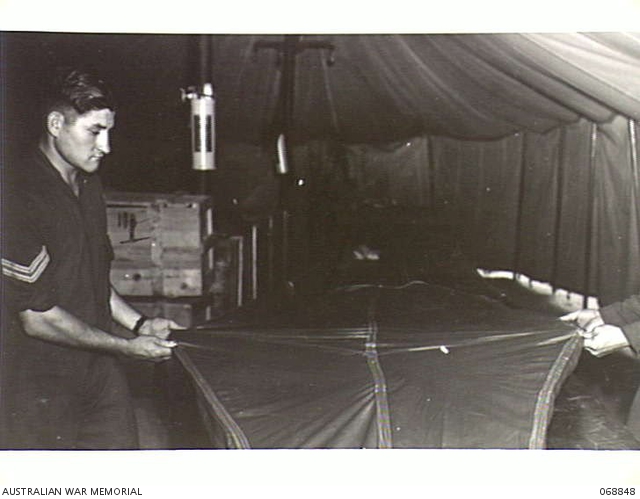 MAREEBA, NORTH QUEENSLAND, AUSTRALIA. 1944-08-10. MEMBERS OF THE 1ST ...