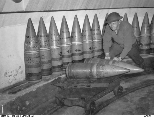 NORTH HEAD, SYDNEY, NEW SOUTH WALES, AUSTRALIA, 1944-8-26. N318004 ...