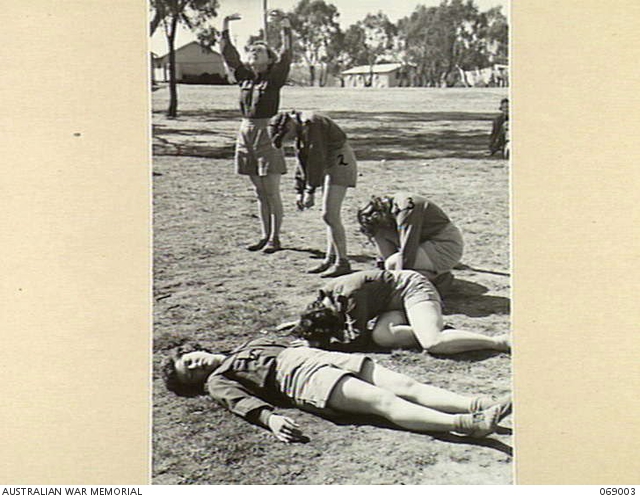 DARLEY, VICTORIA. AUSTRALIA. 1944-09-06. MEMBERS OF THE AUSTRALIAN ARMY ...