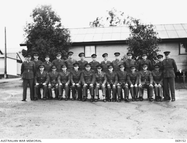 BALCOMBE, VIC. 1944-09-09. AUSTRALIAN ARMY ADJUTANTS WHO ARE ATTENDING ...