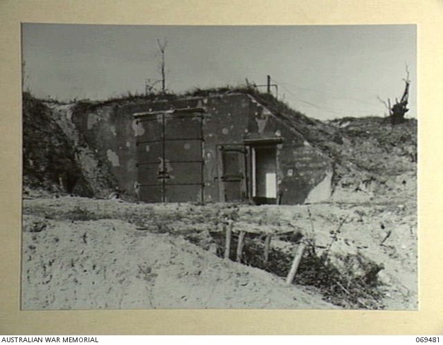 BALIKPAPAN, BORNEO. 1946. A JAPANESE SIGNAL CONTROL CENTRE (DUAL ...