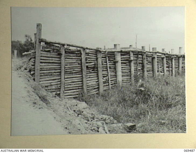 BALIKPAPAN, BORNEO. 1946. A JAPANESE ANTI TANK DITCH AT REF. 58056285 ...