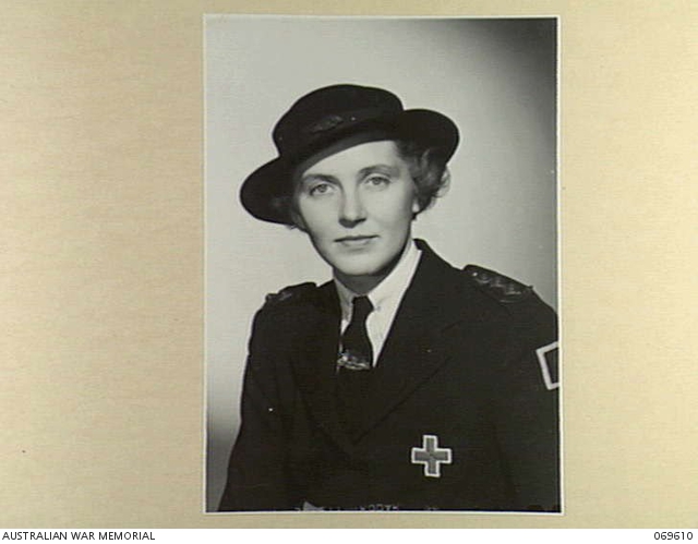 SYDNEY, NEW SOUTH WALES, AUSTRALIA. 1942-11-25. NFX76591 CAPTAIN J.L ...