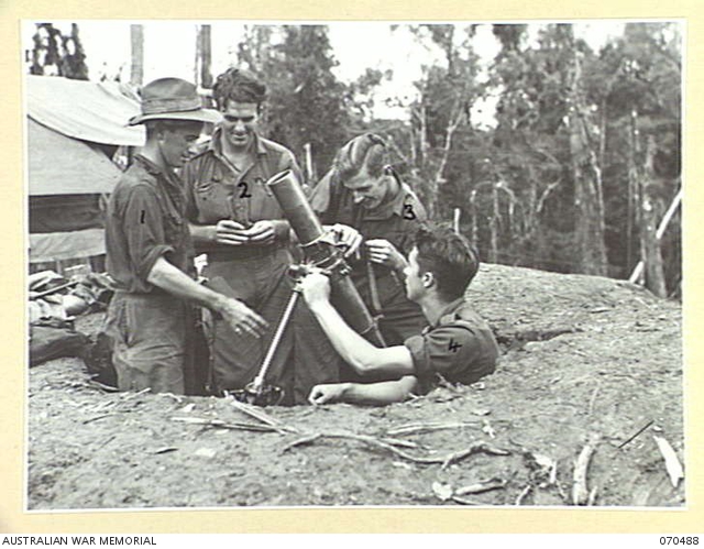 Members of a mortar detachment of “B” company, 58/59th Infantry ...
