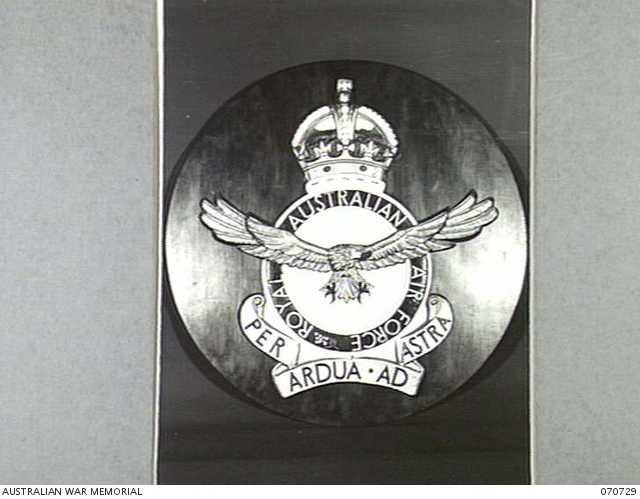 CANBERRA, AUSTRALIAN CAPITAL TERRITORY, 1963-07-29. THE BADGE OF THE ...