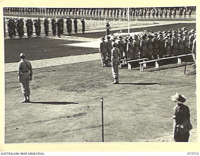LAE, NEW GUINEA. 1944-04-23. THE AUSTRALIAN GUARD OF HONOUR "PRESENTING ...