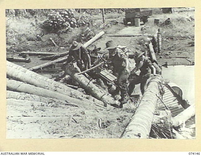 HANSA BAY, NEW GUINEA. 1944-06-20. TROOPS OF THE 4TH INFANTRY BATTALION ...