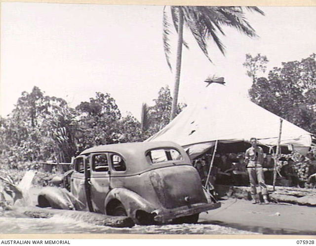HANSA BAY, NEW GUINEA. 1944-09-07. Q22619 PRIVATE F.G. THORPE, MEDICAL ...