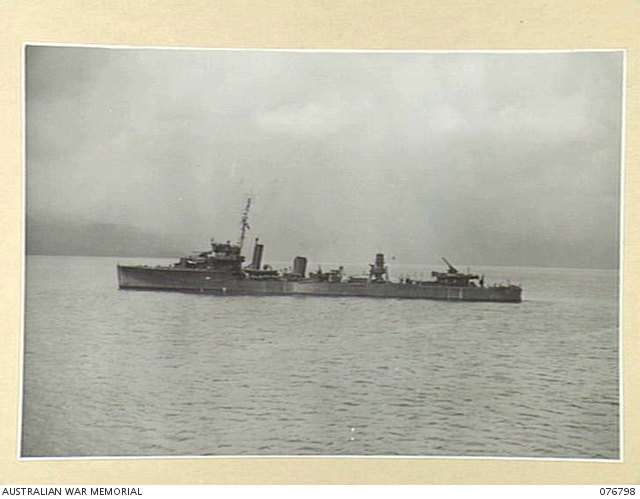 JACQUINOT BAY, NEW BRITAIN. 1944-11-04. THE RAN DESTROYER HMAS VENDETTA ...