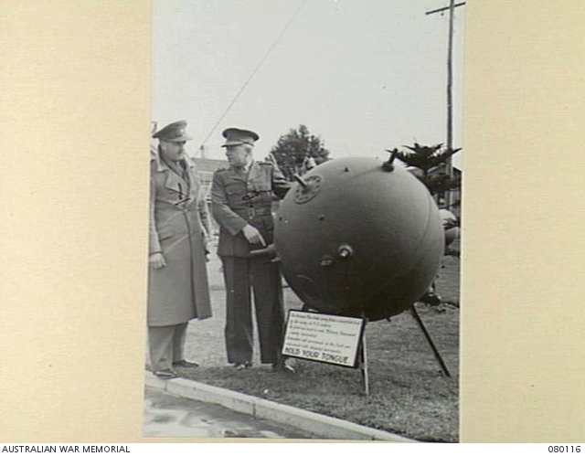 FORT LARGS, ADELAIDE, SOUTH AUSTRALIA. 1944-09-12. SX21371 MAJOR C.W ...