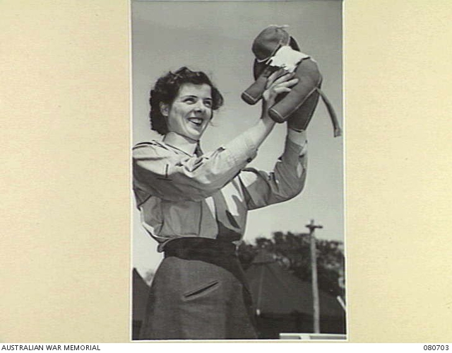 MELBOURNE, VIC. 1944-10-03. VF388756 DRIVER H. NORTHWAY, AT LAND ...