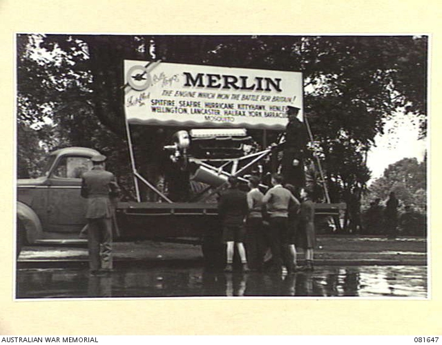 MELBOURNE, VICTORIA, AUSTRALIA. 1944-10-27. A GROUP OF SMALL BOYS ...