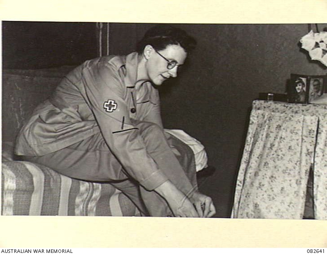 LAE AREA, NEW GUINEA. 1944-11-06. PRIVATE F.E. TATE, AUSTRALIAN ARMY ...