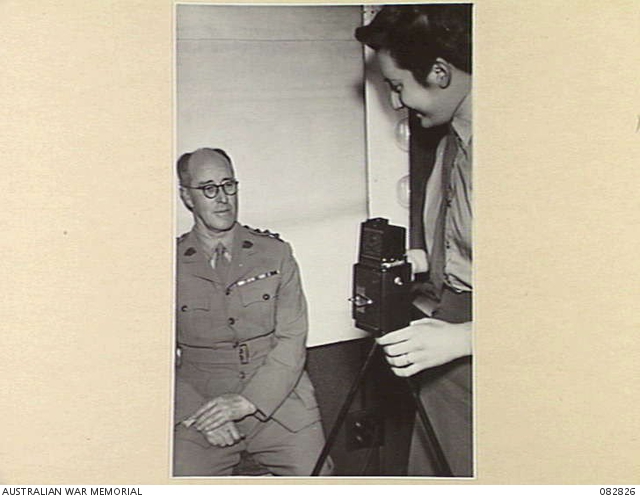 MELBOURNE, VIC. 1944-11-07. CAPTAIN A.L. SMITH, AUSTRALIAN ARMY SURVEY ...