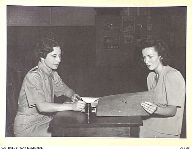 SYDNEY, NSW. 1944-11-29. MISS J. QUINN (2), BEING INTERVIEWED BY ...