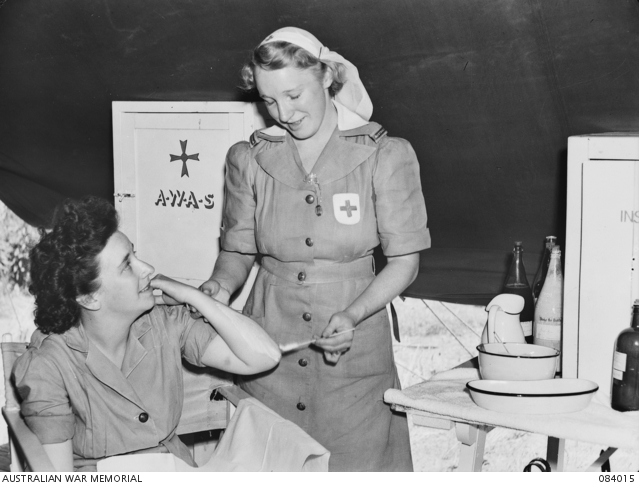 PRIVATE S. J. JONES, AUSTRALIAN WOMEN'S ARMY SERVICE (AWAS), (LEFT ...