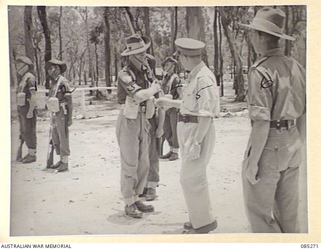 RAVENSHOE AREA, QLD. 1944-12-25. LIEUTENANT GENERAL SIR LESLIE J ...