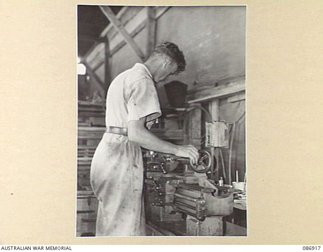 WONDECLA, QLD. 1945-02-21. CRAFTSMAN J S FRY, 2/9 ARMOURED REGIMENT ...