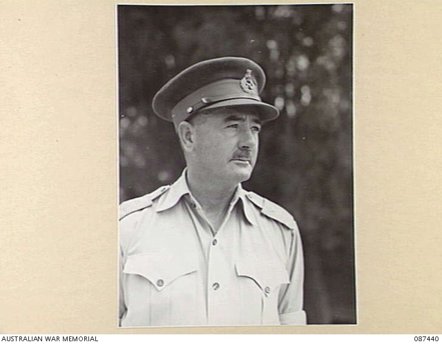 BARRINE, QUEENSLAND. 1945-03-10. LIEUTENANT COLONEL SIR LESLIE J ...
