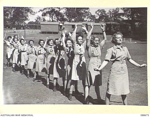 INDOOROOPILLY, BRISBANE, QUEENSLAND. 1945-02-19. AUSTRALIAN WOMEN'S ...