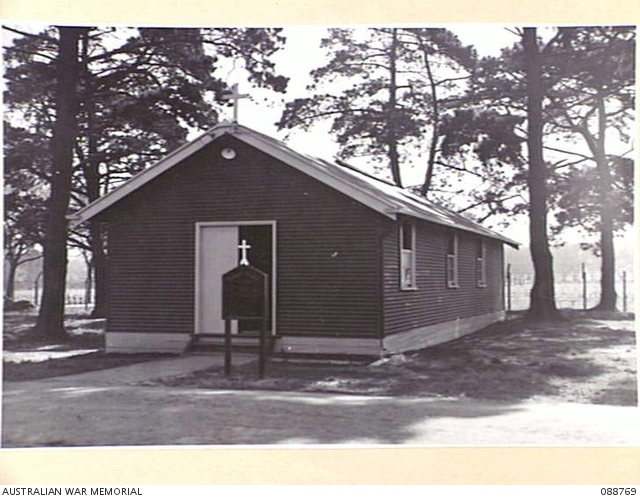 FAWKNER PARK, MELBOURNE, VICTORIA. 1945-04-26. ST. MARK'S CHAPEL, 33 ...