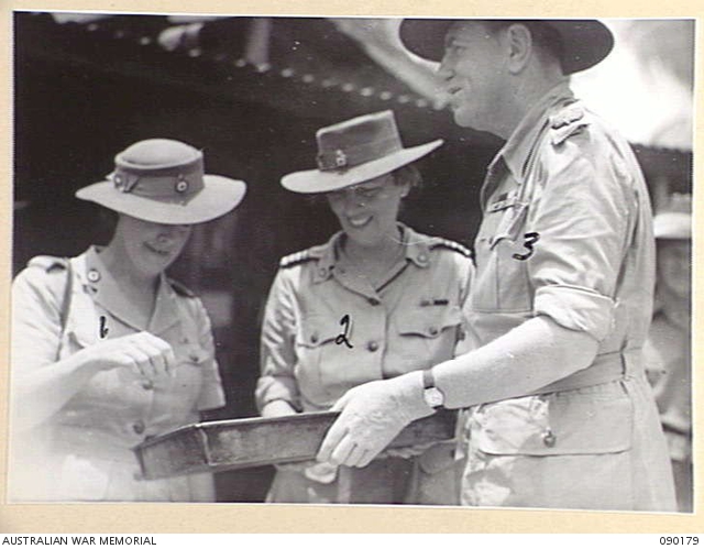 LORD WAKEHURST, GOVERNOR OF NEW SOUTH WALES (3), WITH LADY WAKEHURST (2 ...