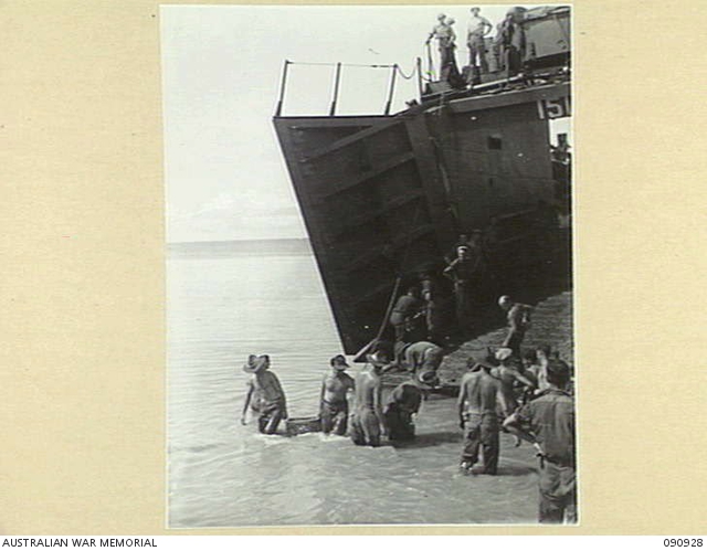 SADAU ISLAND, BORNEO. 1945-04-30. MEN OF 57 BATTERY, 2/7 FIELD REGIMENT ...