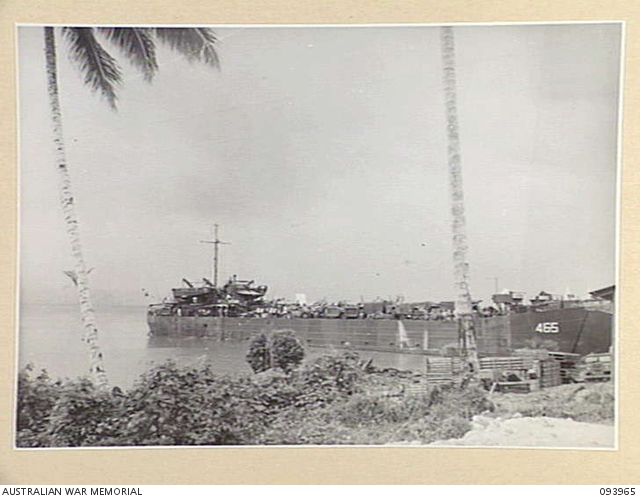 PALMALMAL PLANTATION, JACQUINOT BAY, NEW BRITAIN, 1945-07-09. A UNITED ...