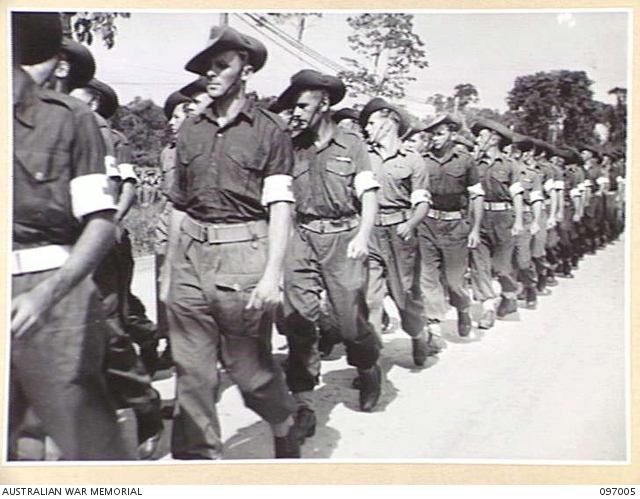 TOROKINA, BOUGAINVILLE. 1945-09-24. MEMBERS OF THE FIELD AMBULANCE, 15 ...