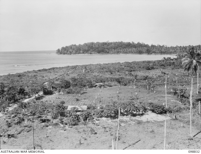 BALLALAE ISLAND, BOUGAINVILLE AREA. 1945-11-10. THE SOUTHERN END OF THE ...